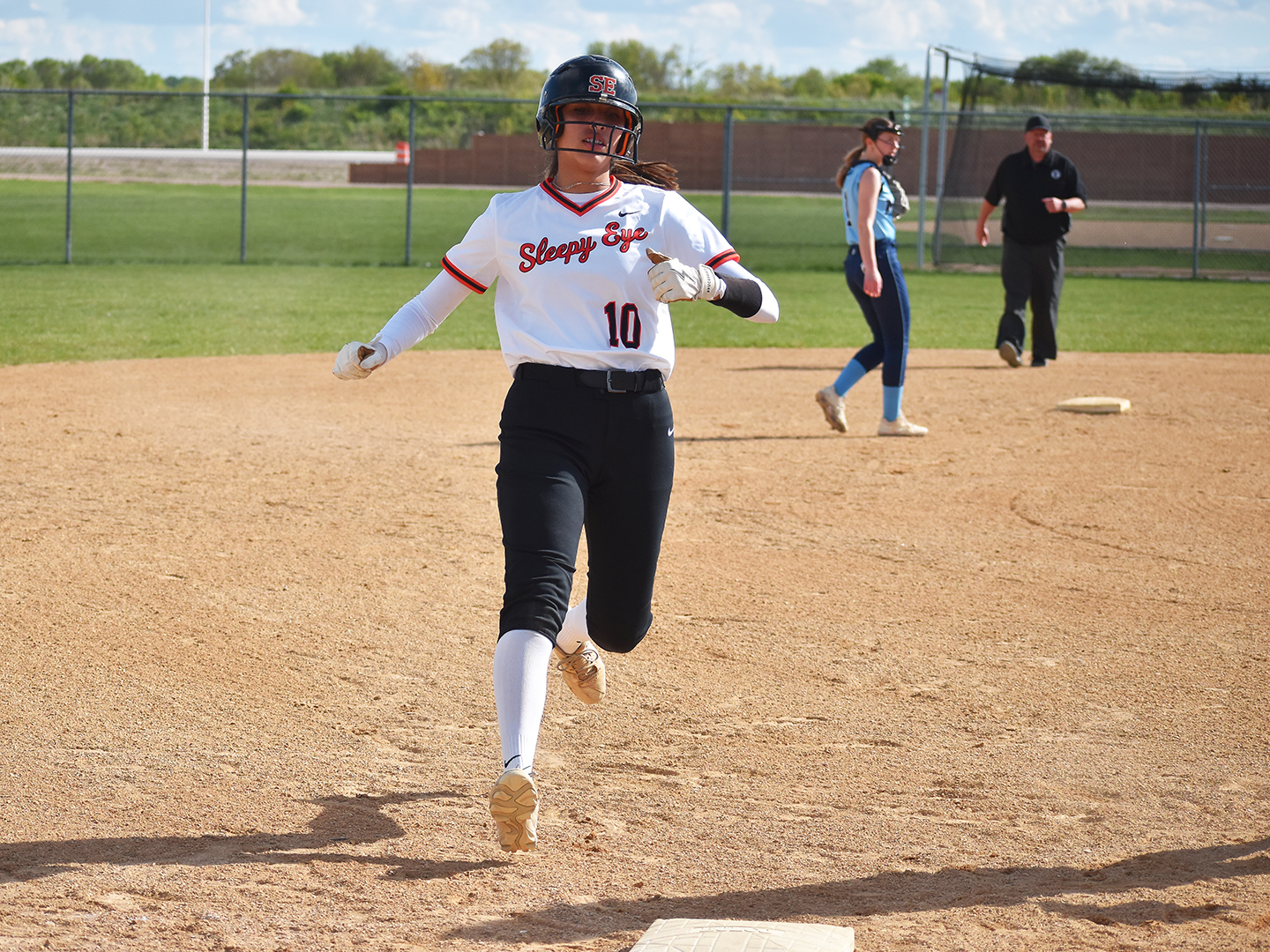 Area roundup: Sleepy Eye cruises past MVL | News, Sports, Jobs - The ...